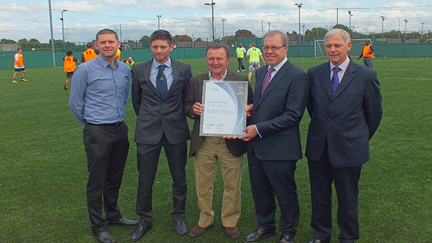 Groundbreaking mental health project wins UEFA award - London FA