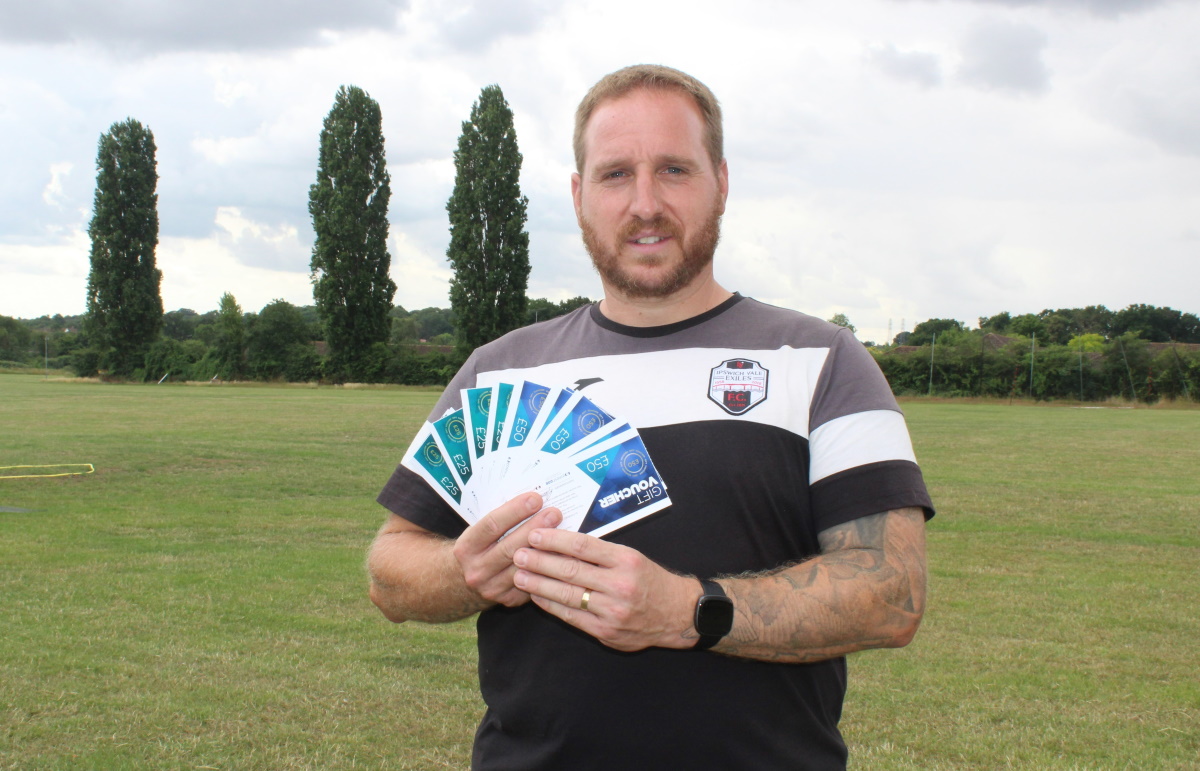 Grounds Teams 2023 receive their prizes - Suffolk FA