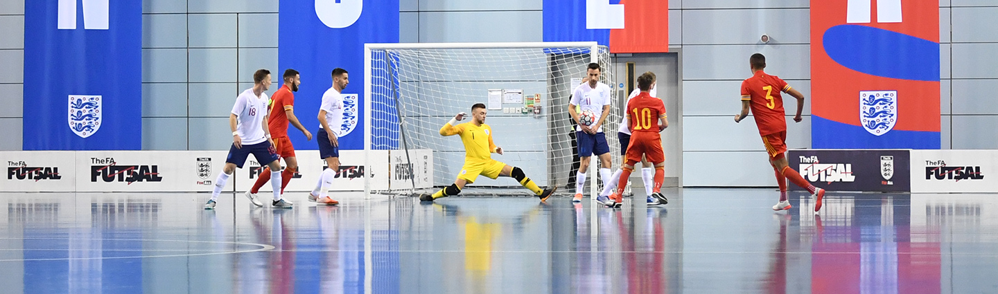 Futsal: goalkeeper techniques | The Boot Room