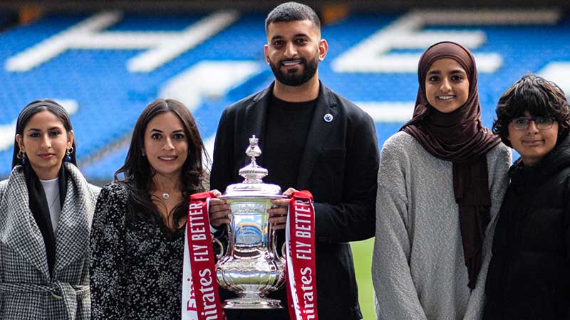 Emirates FA Cup trophy tour hits London, Manchester and Coventry