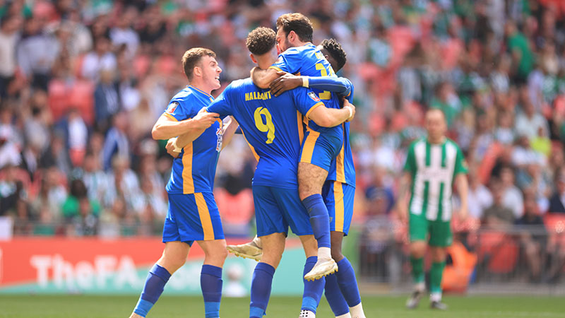 FA Vase Cup: Romford 3-0 Great Wakering Rovers