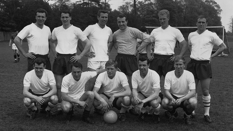 Former England defender Peter Swan dies aged 84