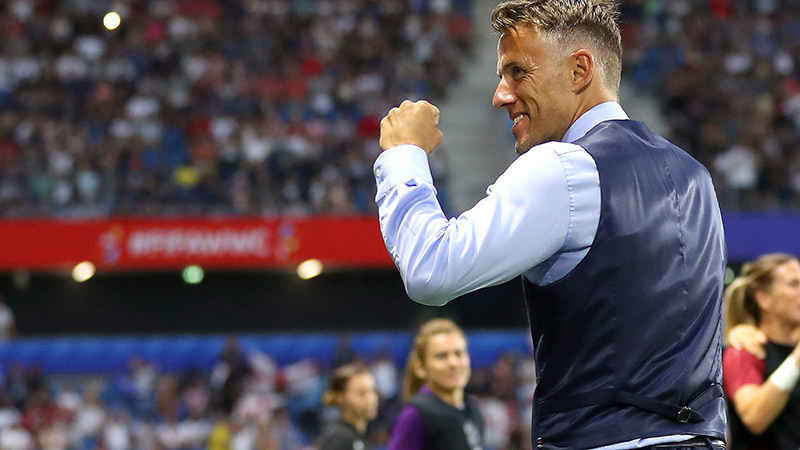 Neville - England are gunning for World Cup glory