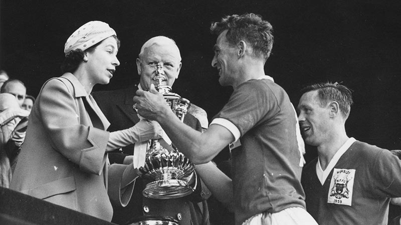 FA Chair Debbie Hewitt MBE pays tribute to HM Queen Elizabeth II