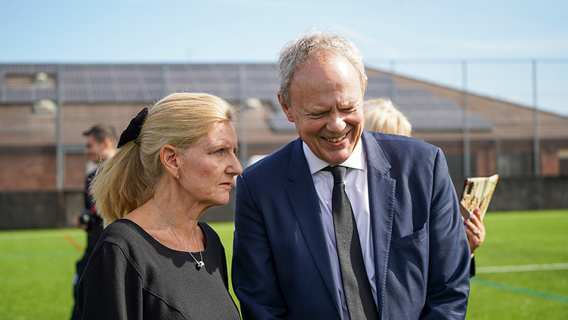 Debbie Hewitt joins pitch unveiling ceremony