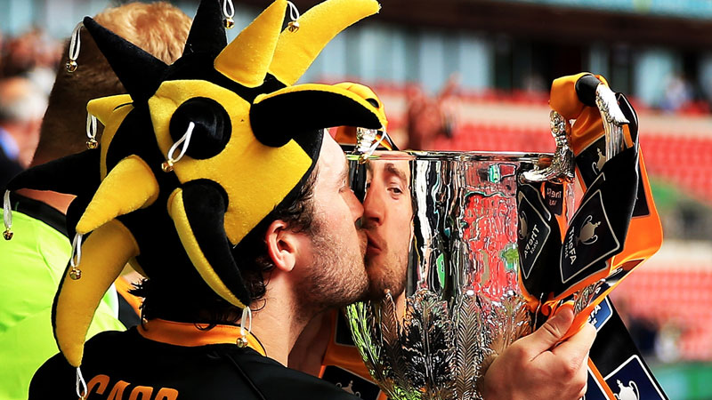 The Isuzu FA Vase news, fixtures and results during its 50th ...