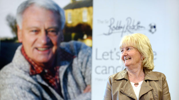 Sir Bobby Robson's widow Lady Elsie looks back on the former England ...