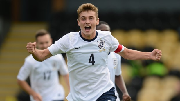 England starlet Ryan Ledson signs new deal with Everton